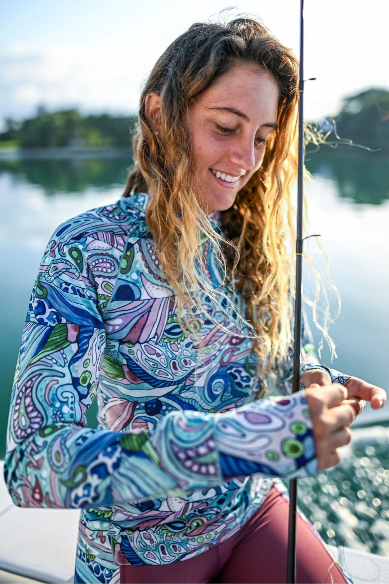 Radiant Redfish Solstice Sunshirt with Hood | FisheWear